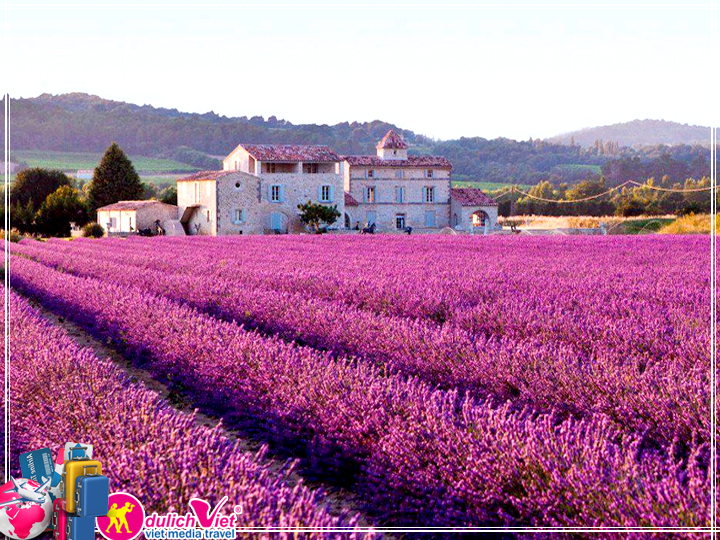 Du lịch Châu Âu nồng nàn nước Pháp 5 ngày khởi hành từ Sài Gòn giá tốt